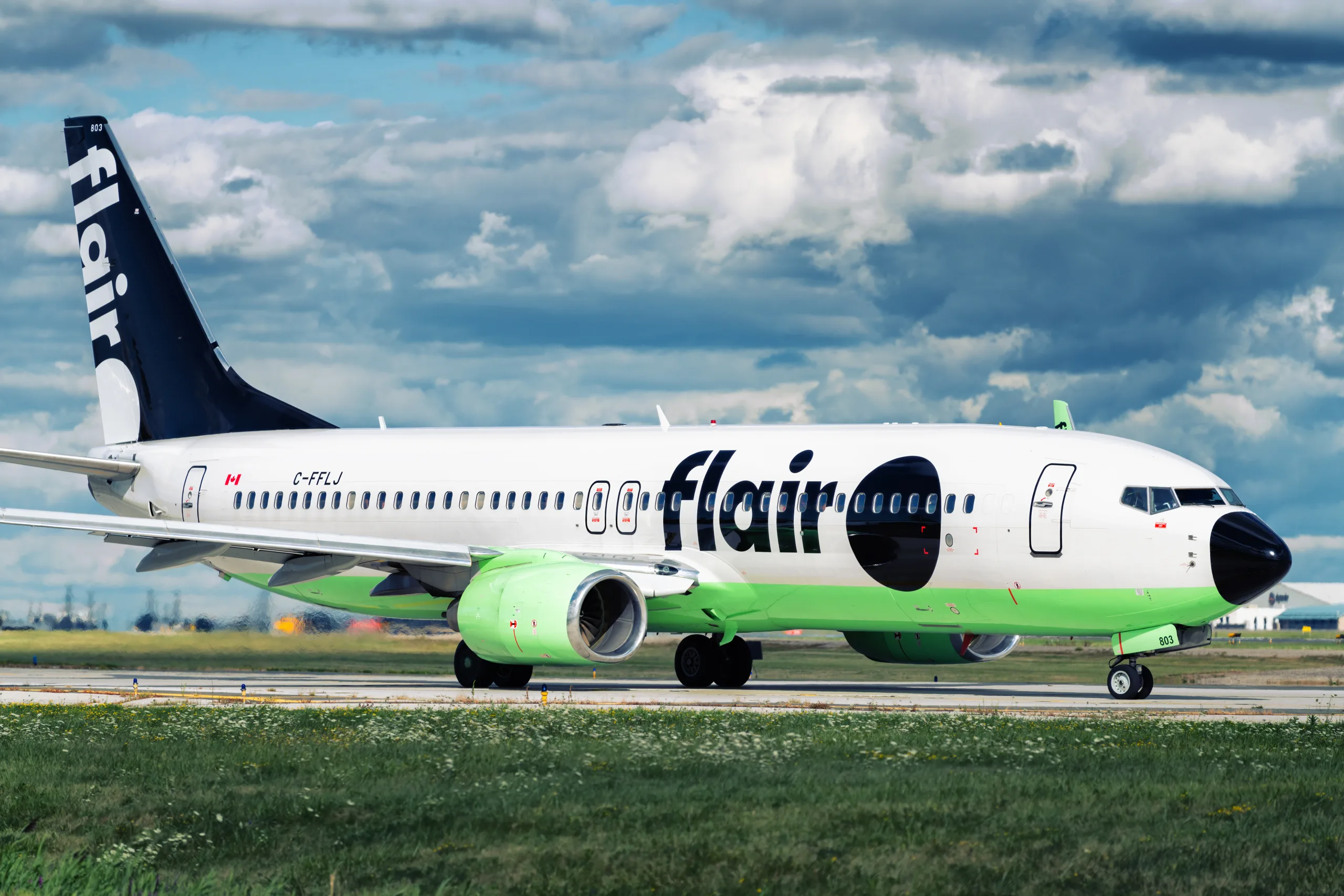 Flair Airlines Launches On-Time Guarantee | Prince of Travel